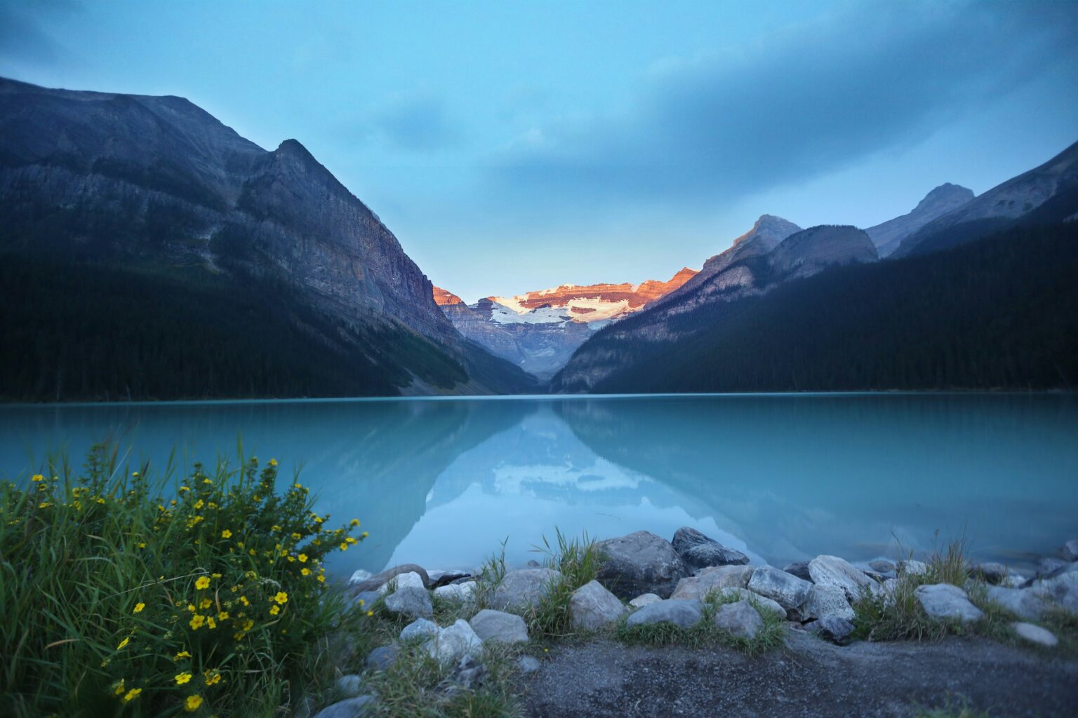 Complete Office Refreshment Services: Water, Coffee & More | Canadian ...